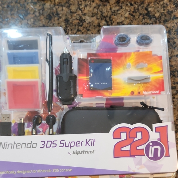 Hipstreet | Video Games & Consoles | Nintendo 3ds Super Kit By 22 In ...